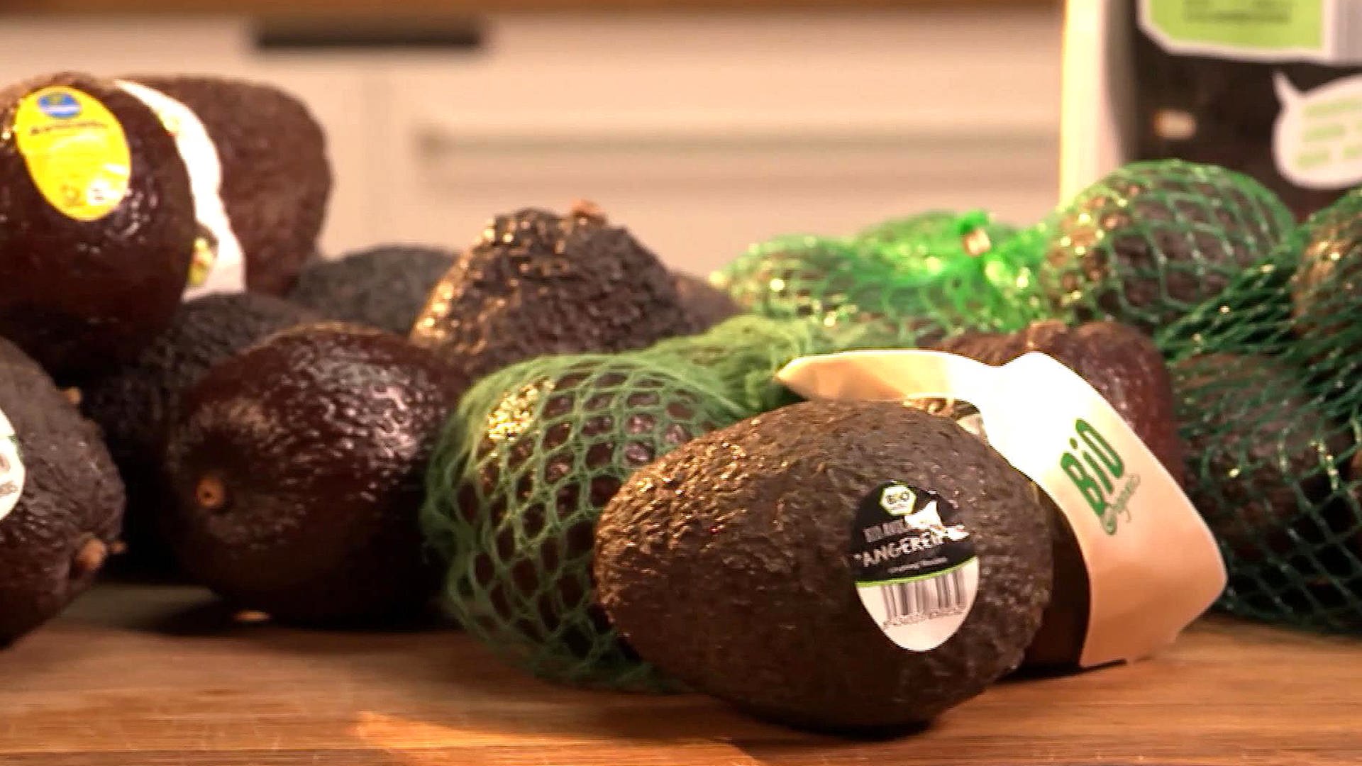 natürlich!: Superbeere oder Umweltkiller - Wie klimaschädlich sind ...