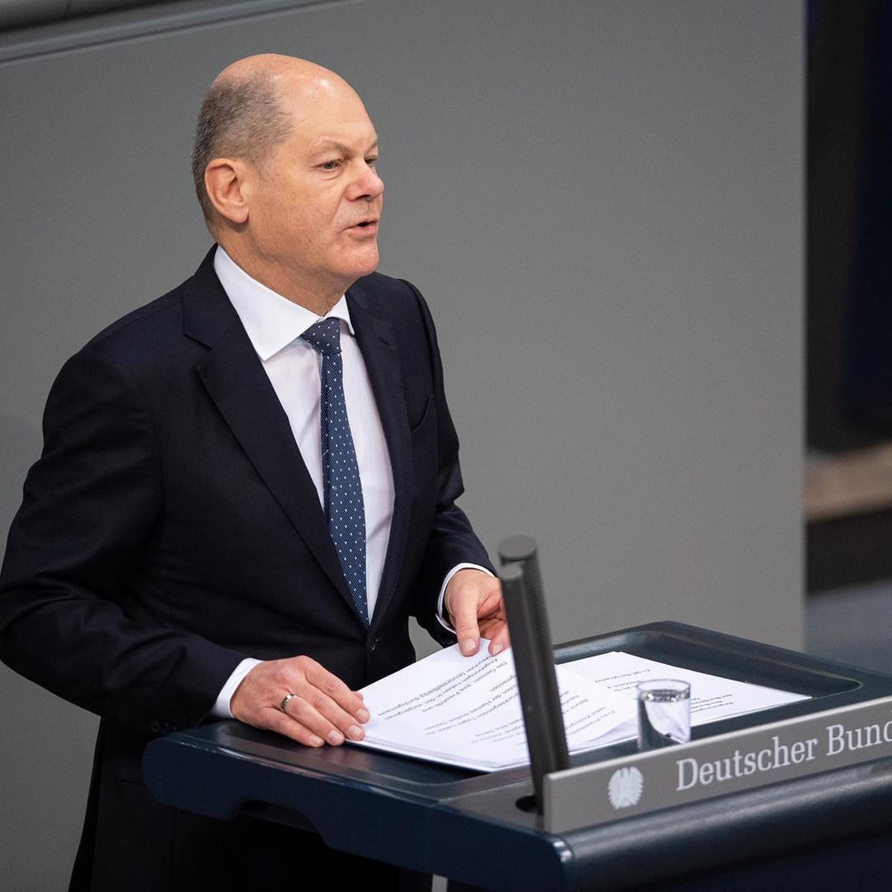 Deutschlandfunk - Der Tag · Der Tag – Scholz-Regierungserklärung: Die rote Null · Podcast in der ...