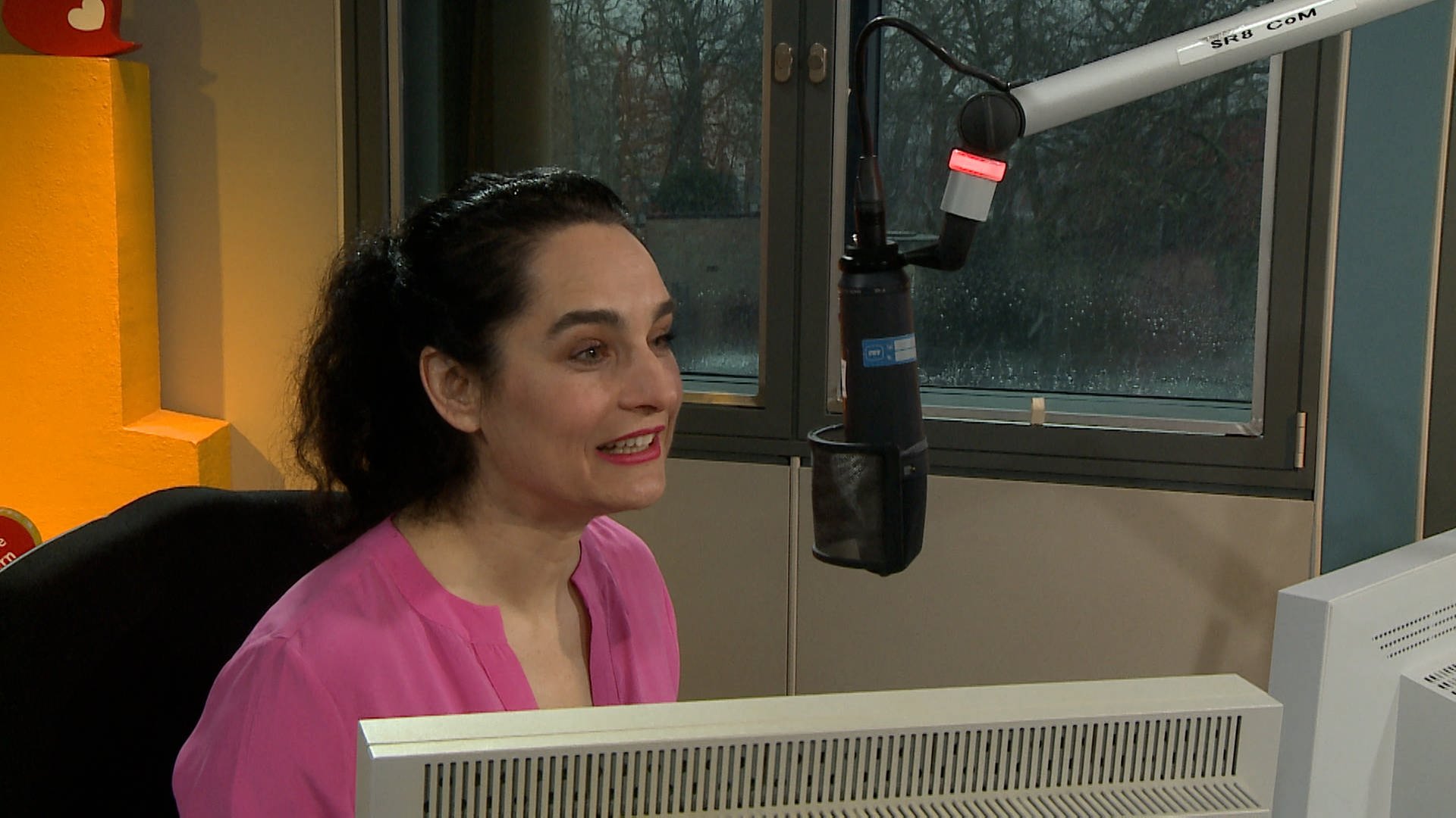 SWR1 Leute: Dr. Yael Adler | Fachärztin für Haut- und ...