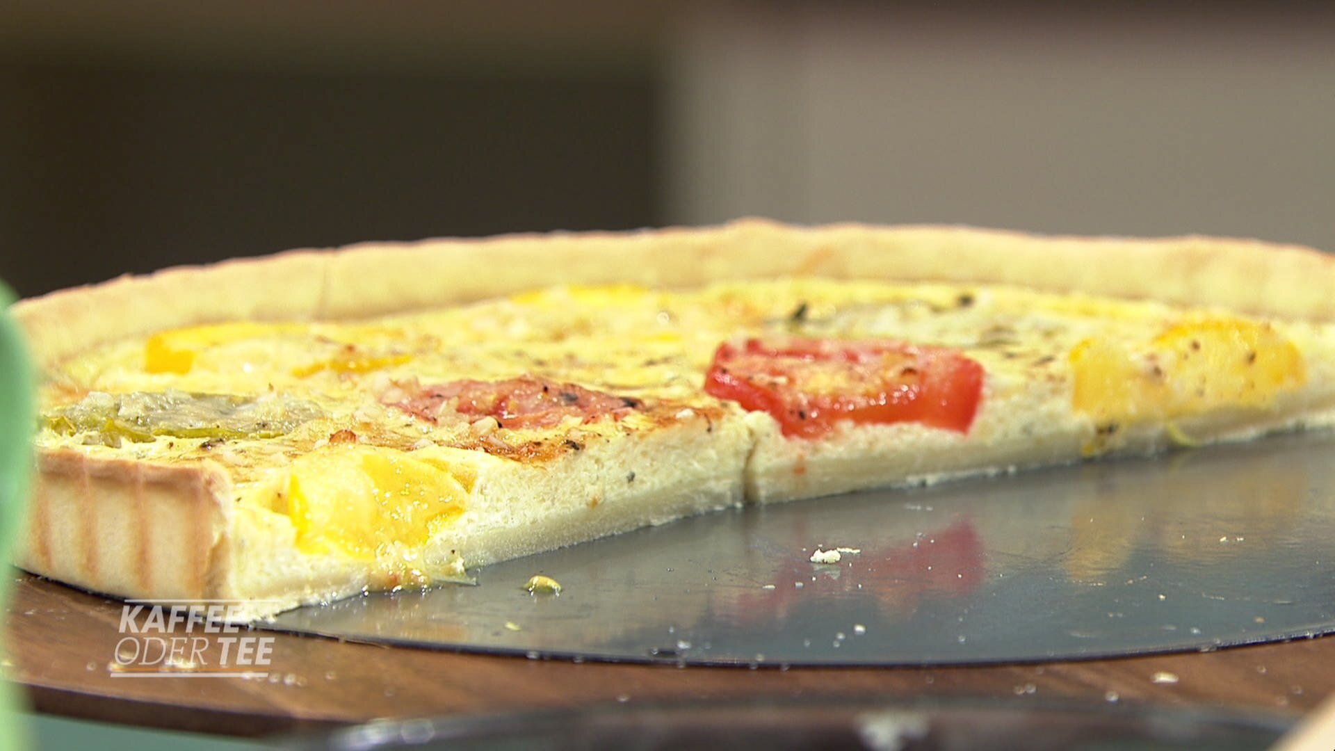 Kaffee oder Tee: Rezept: Parmesanquiche mit Tomaten | ARD Mediathek