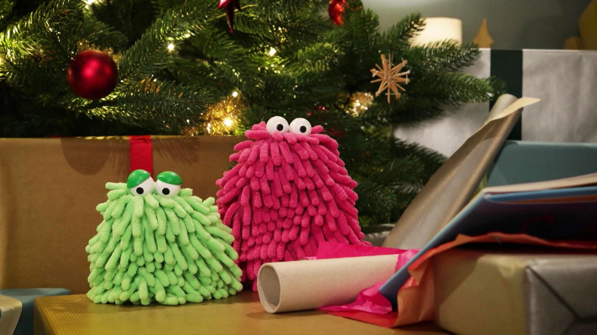 Kinderprogramm: Wisch & Mop: Chaos unterm Weihnachtsbaum | ARD Mediathek