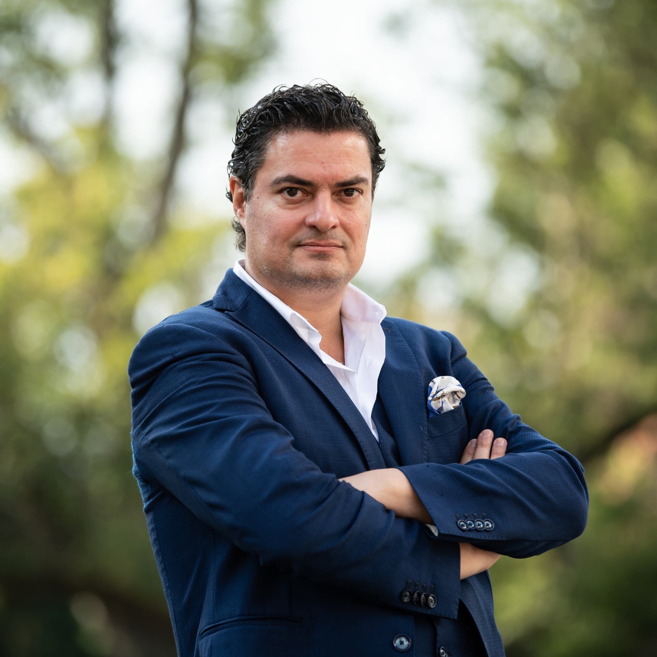 Das Musikporträt · Der Dirigent George Petrou - Verliebt in die Arbeit ...