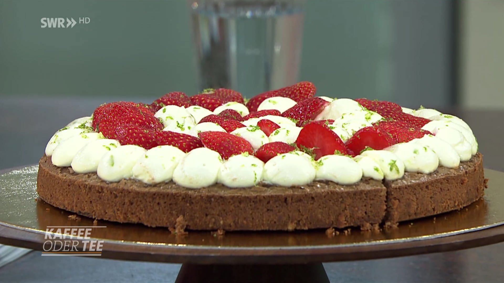 Kaffee oder Tee: Rezept: Erdbeer-Schokotorte mit Frischkäsecreme | ARD ...