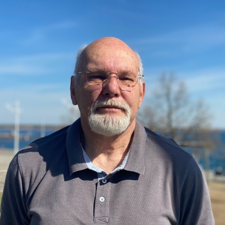 Eliten in der DDR von MDR AKTUELL · Der NVA-Offizier: "Das Leben ...