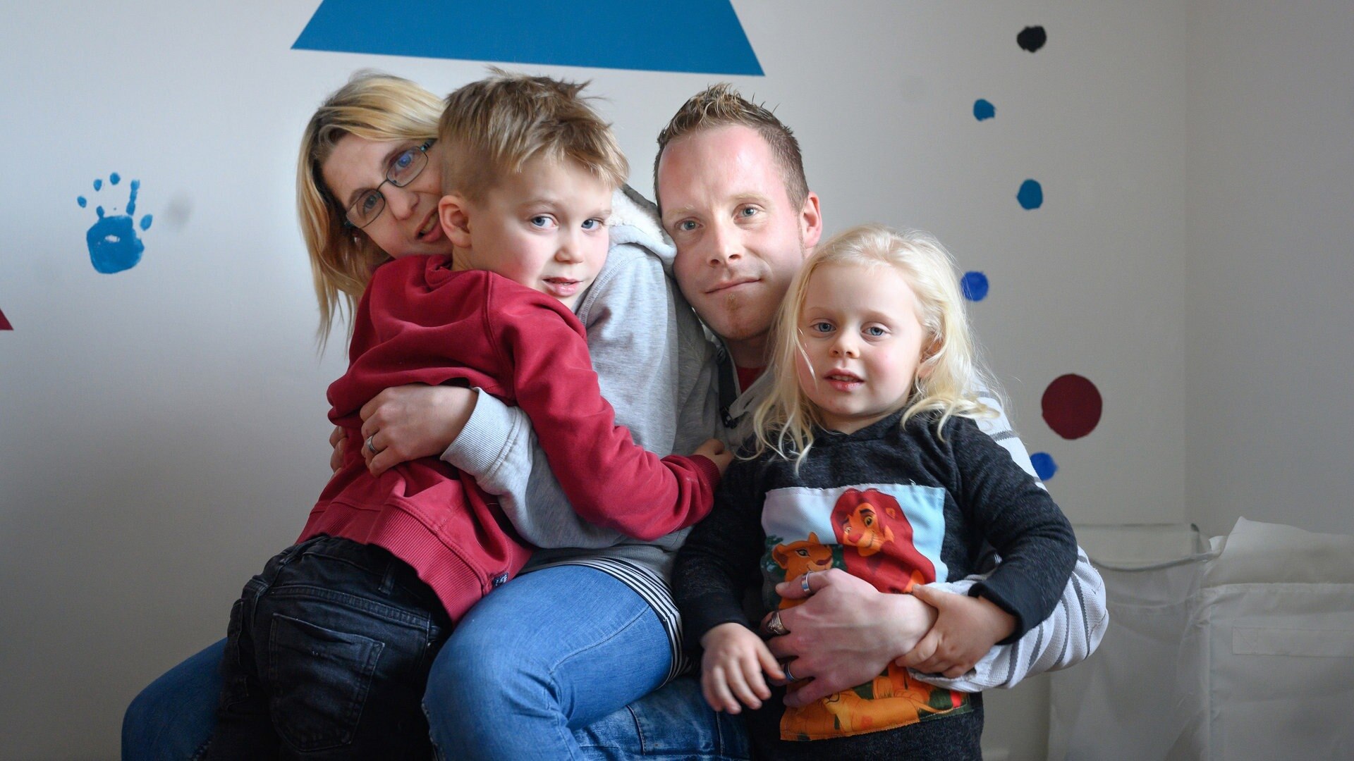 Menschen hautnah: Mutter sein mit Behinderung: Schaffe ich das? | ARD ...