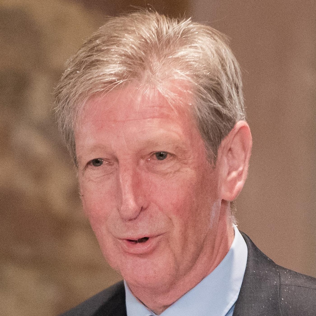 Aktuelle Interviews · Direktor des Deutsch-französischen Instituts Baasner: Deutsch-französische ...