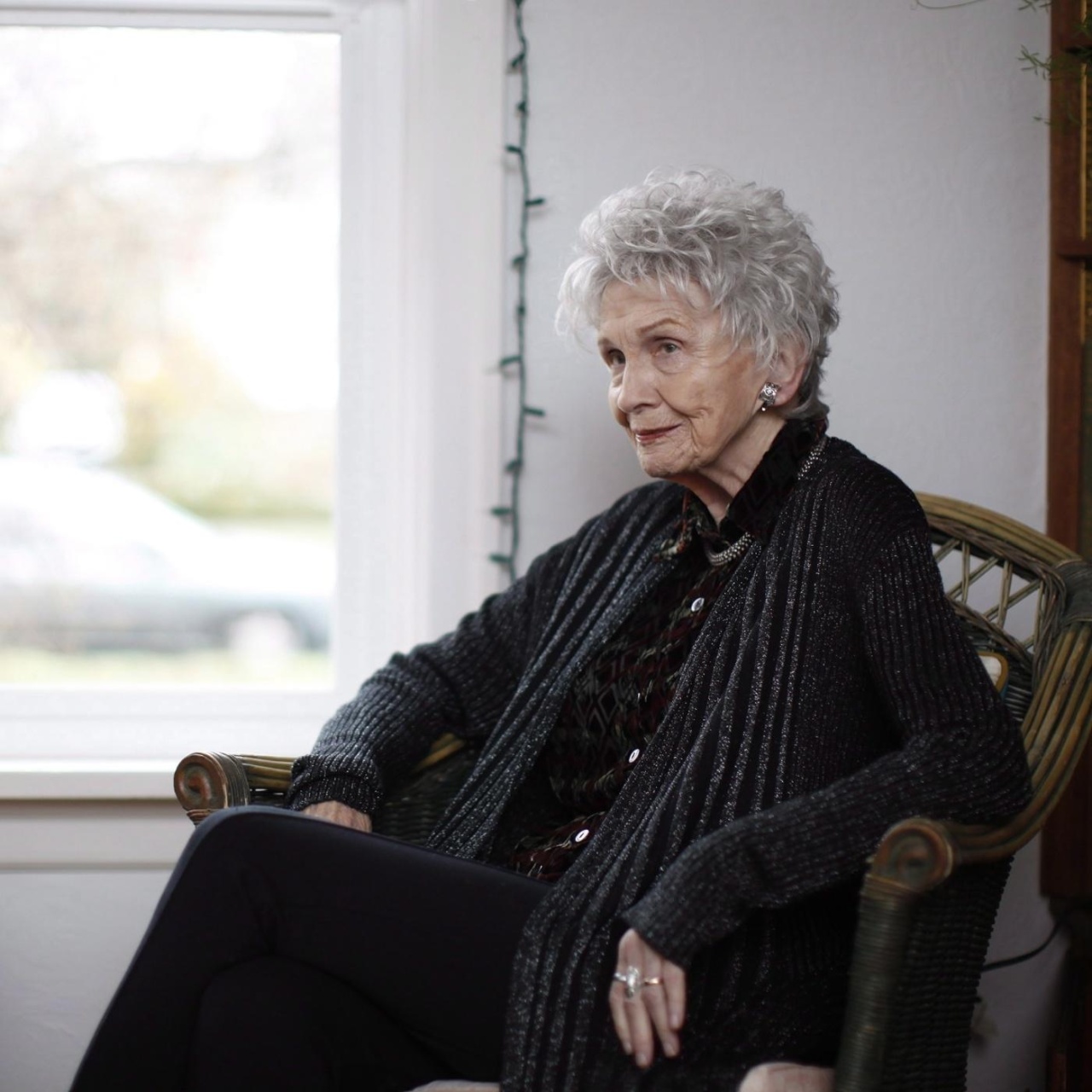 Kultur-Update · Alice Munros Tochter enthüllt Missbrauchsgeschichte ...