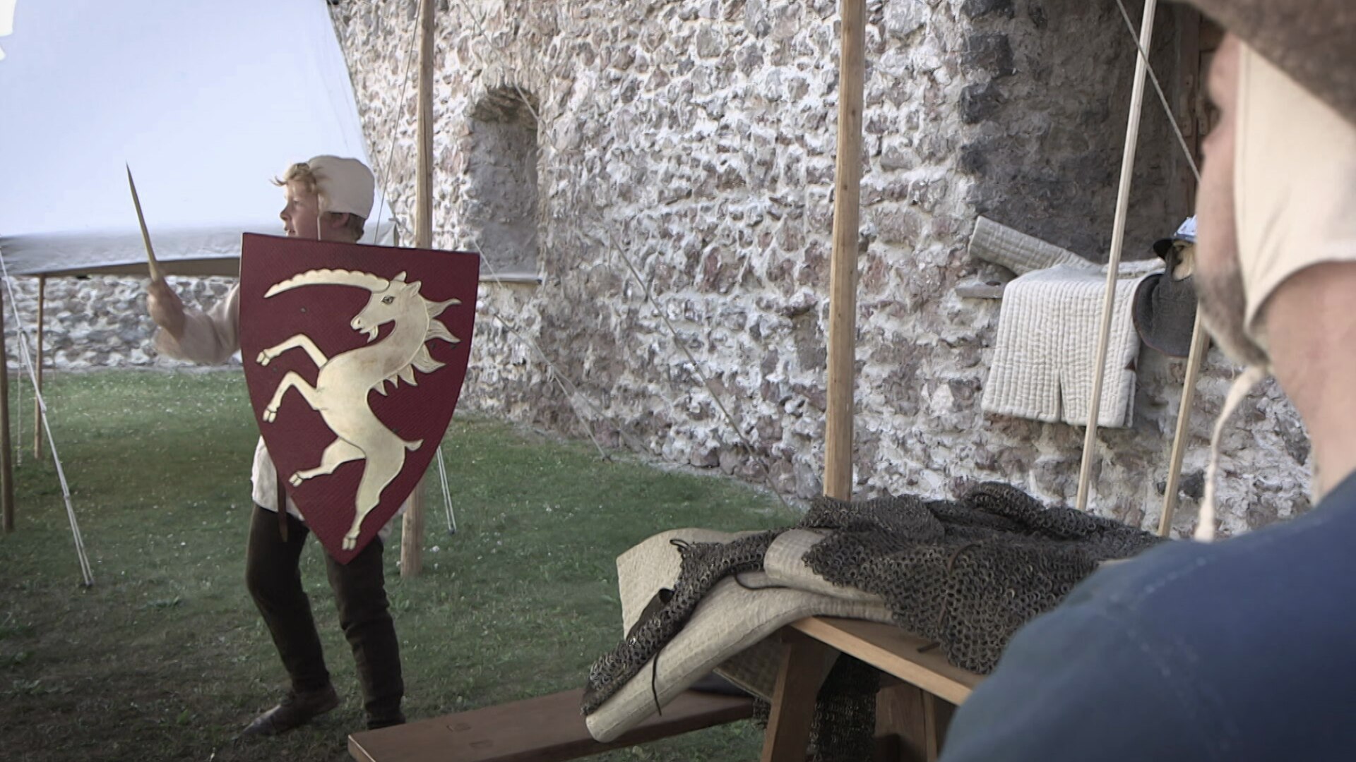 Planet Schule: Wie wurde man Ritter? · Das Mittelalter-Experiment | ARD ...