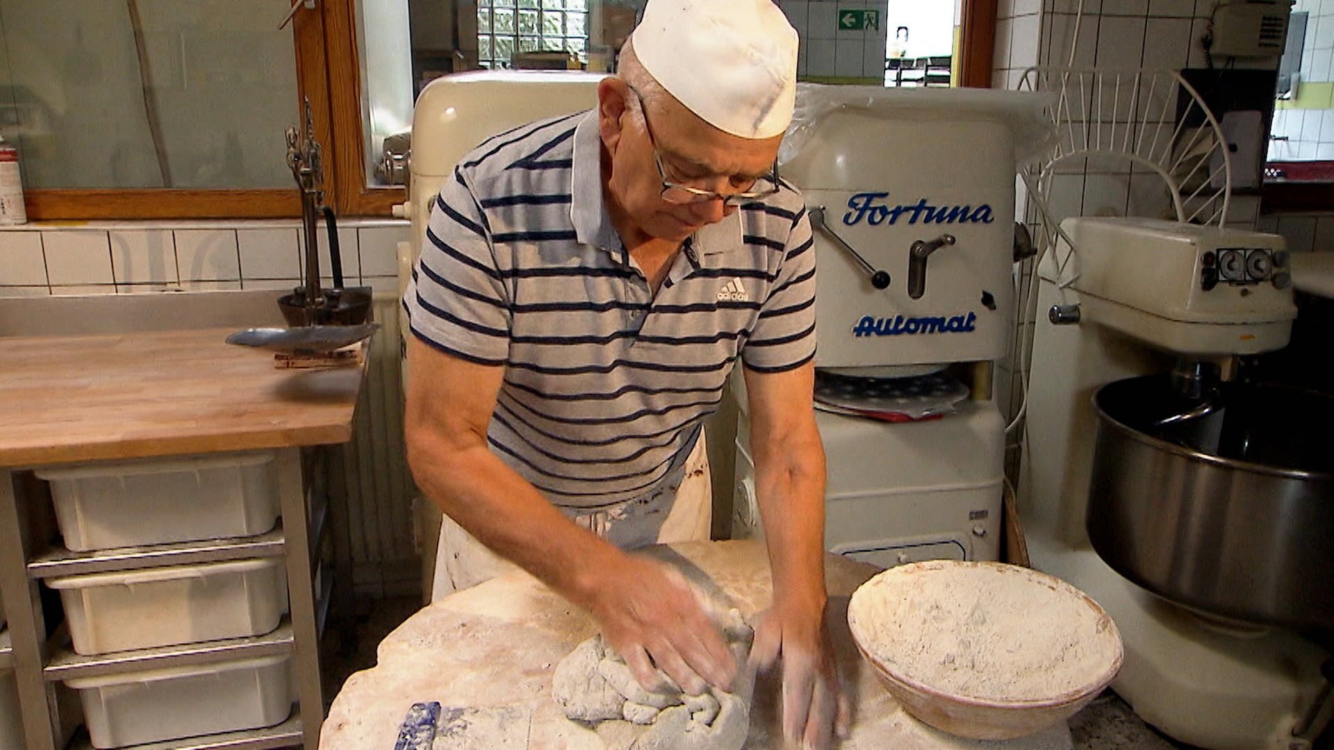 SWR Heimat: Bäcker mit 83 - Hermann denkt nicht an die Rente | ARD ...