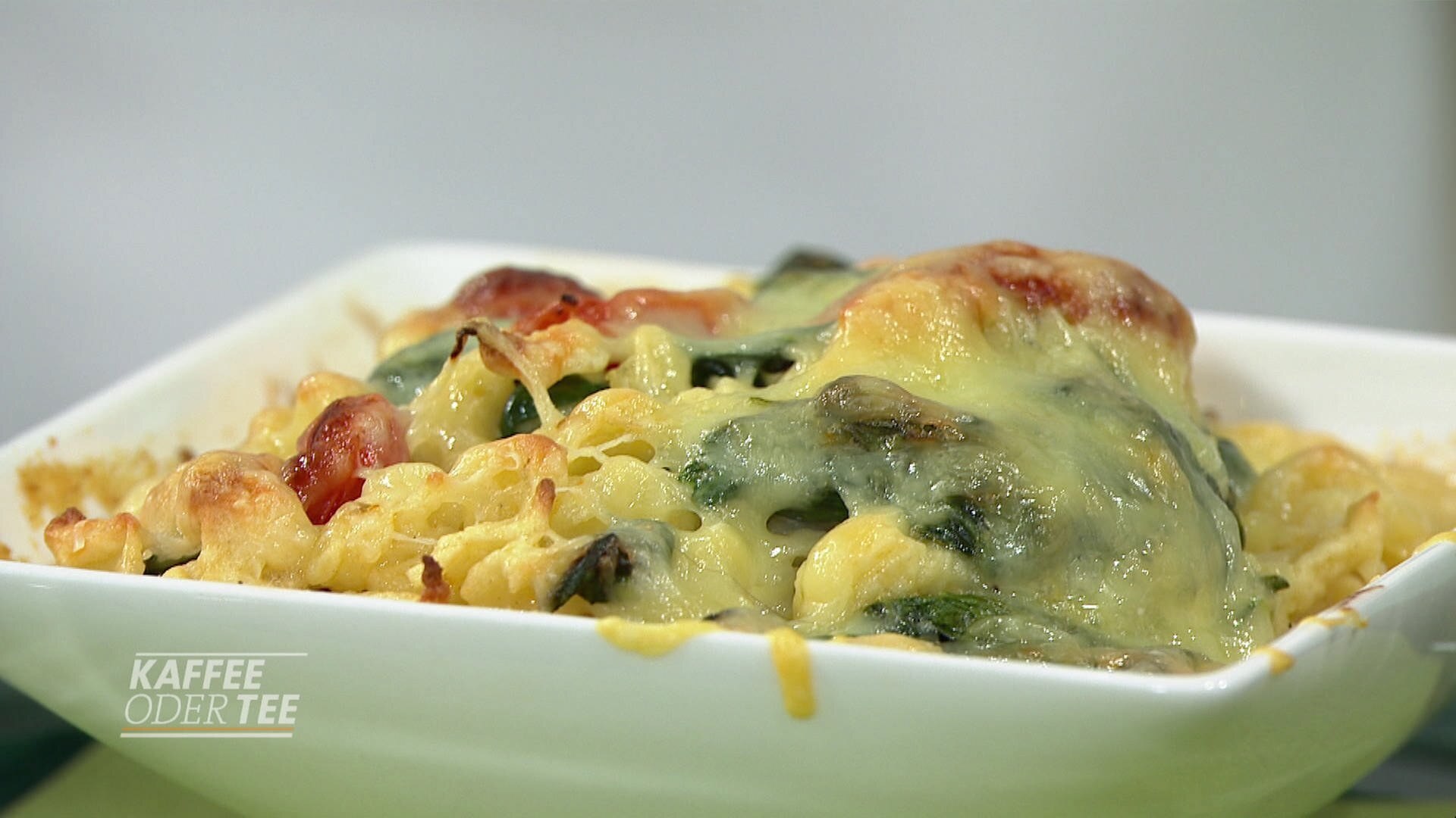 Kaffee oder Tee: Rezept: Käseknöpfle mit Röstzwiebeln und Spinat | ARD ...