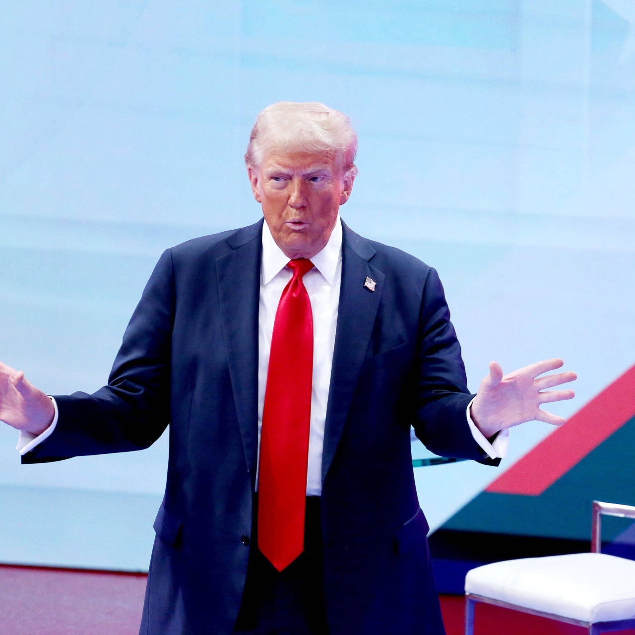 SWR Aktuell im Gespräch · Kolumne: Ein Ave Maria für Donald Trump ...