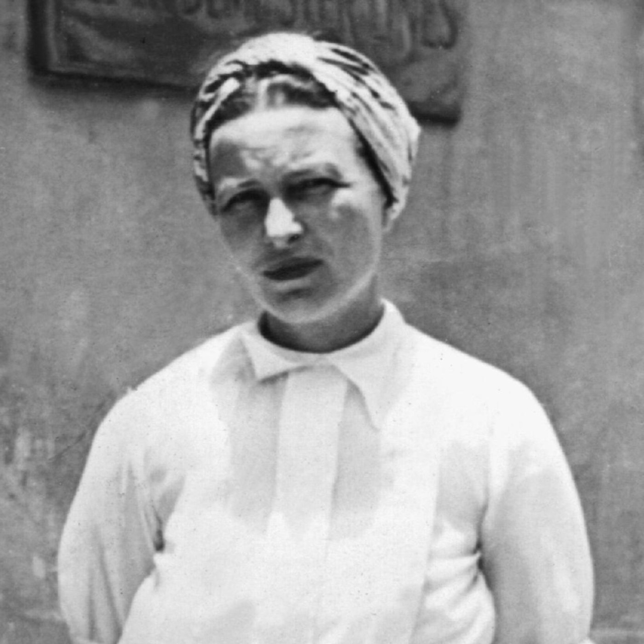 Radiowissen · Simone de Beauvoir - Feministin und Philosophin · Podcast ...