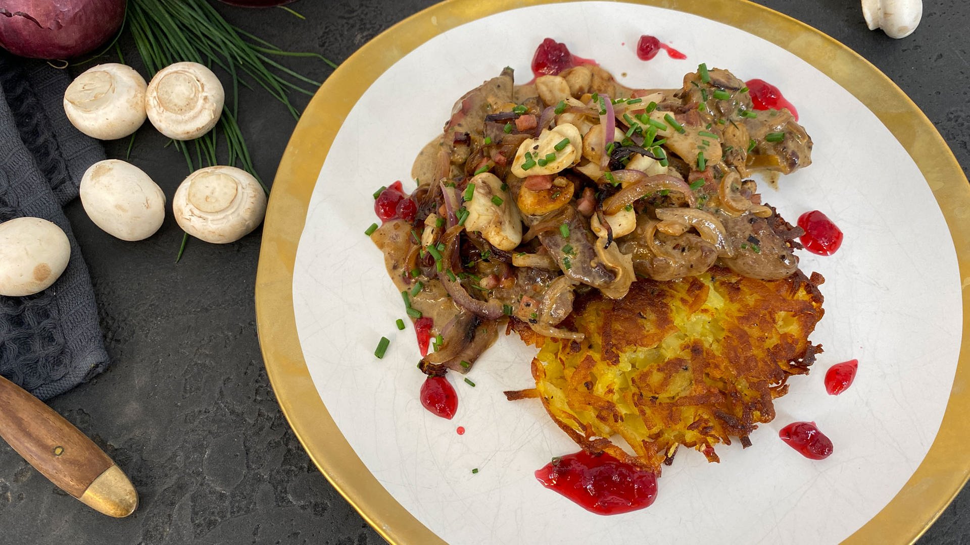 ARD-Buffet: Rezept: Rehgeschnetzeltes mit Rösti | ARD Mediathek