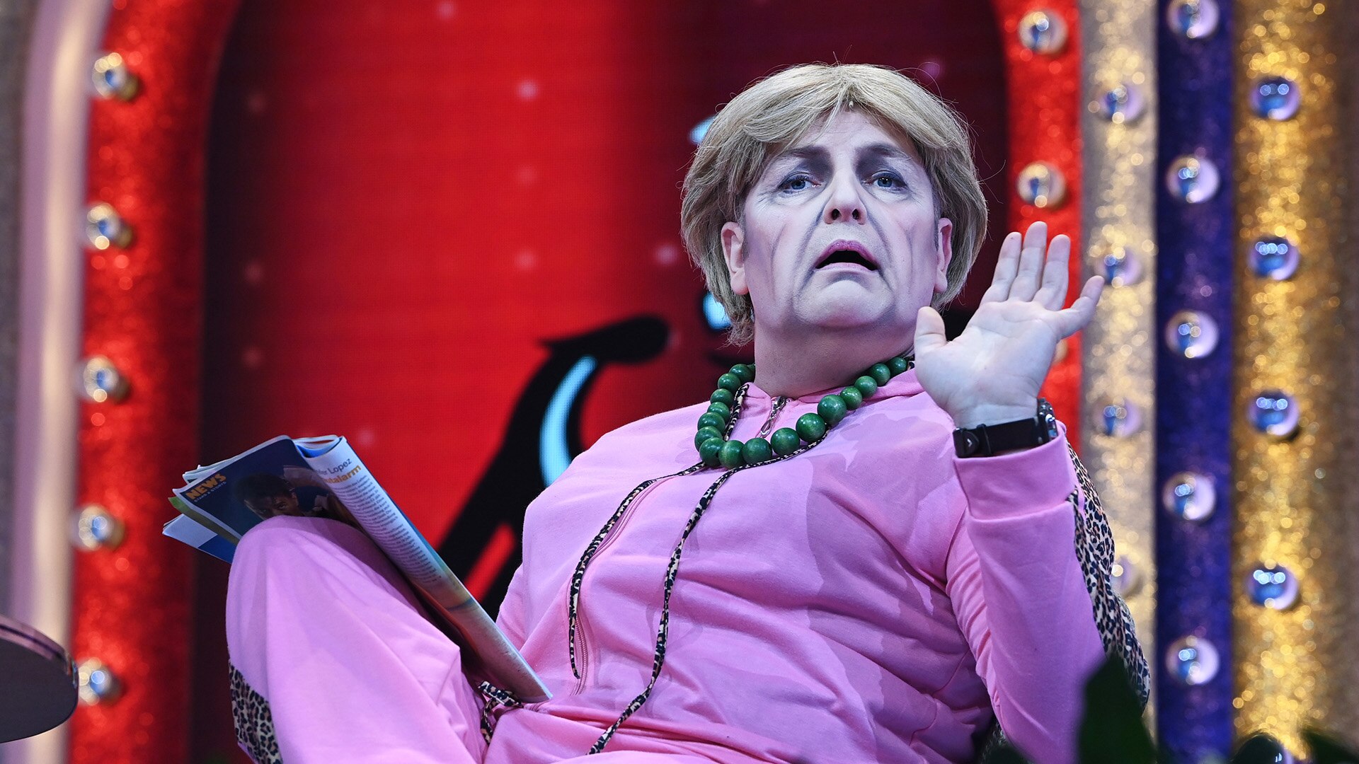 Florian Sitte: Merkel im Ruhestand – Mainz bleibt Mainz 2023 | ARD ...