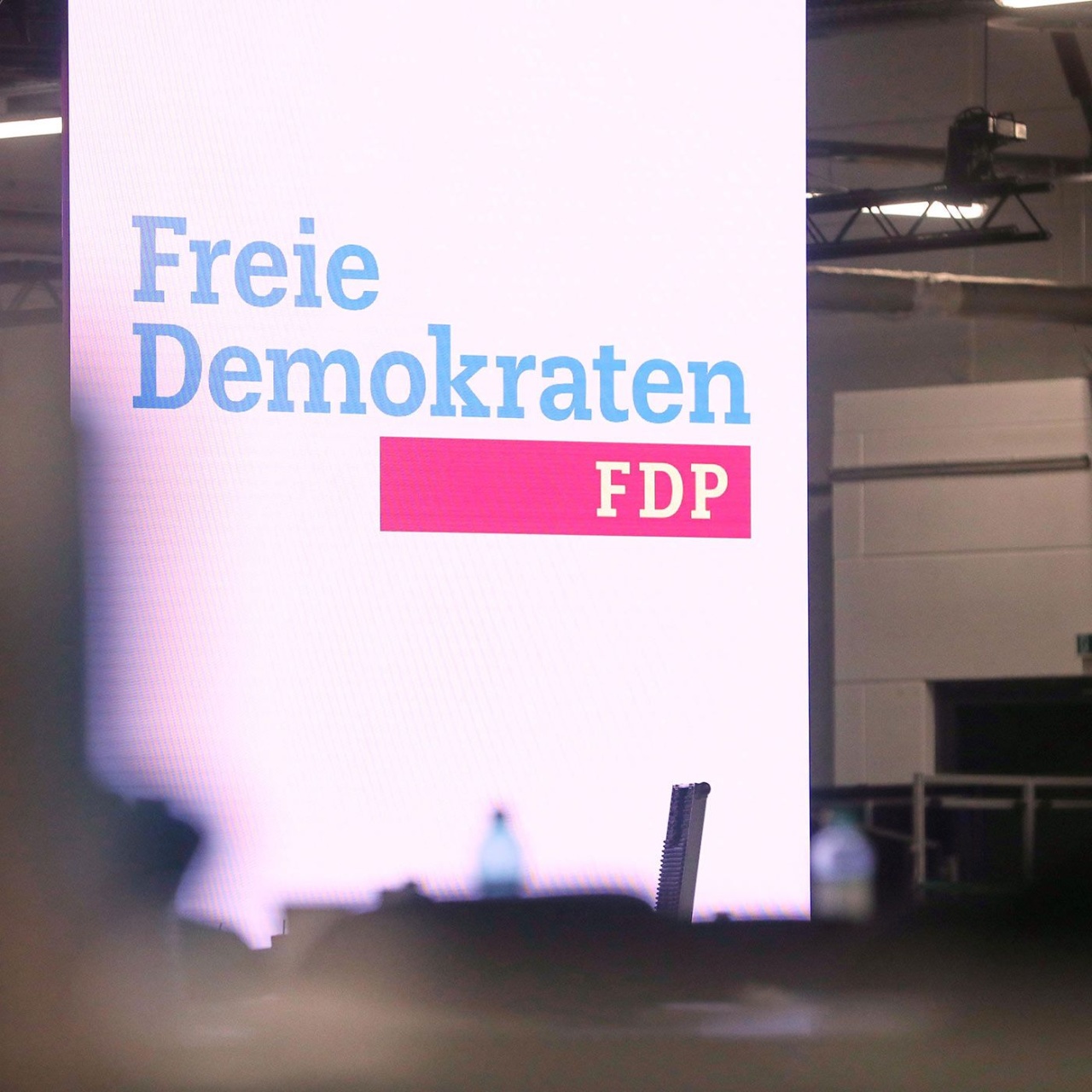 Politik · Czaja (FDP): "D-Day"-Papier in der Wortwahl indiskutabel · Podcast in der ARD Audiothek