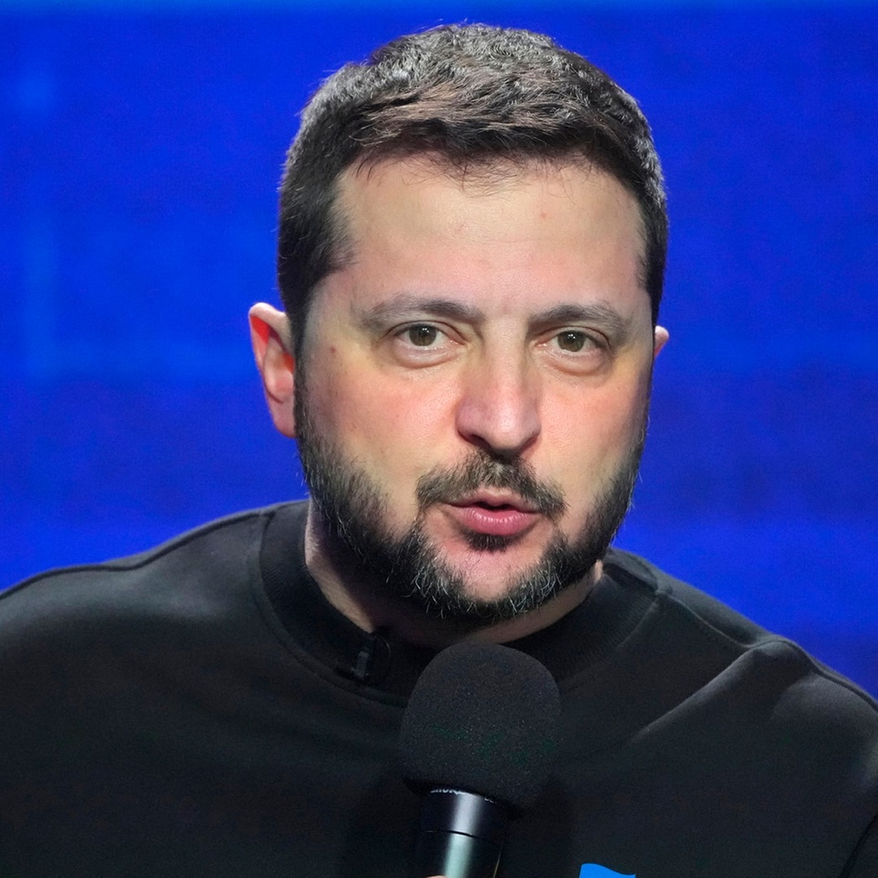 Aktuell · "Ein schwieriges Jahr ": Ukraines Präsident Selensky blickt ...