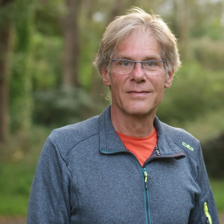 SWR2 Tandem · Lebenslänglich Bandsalat: Thomas Wenk komponiert für ...