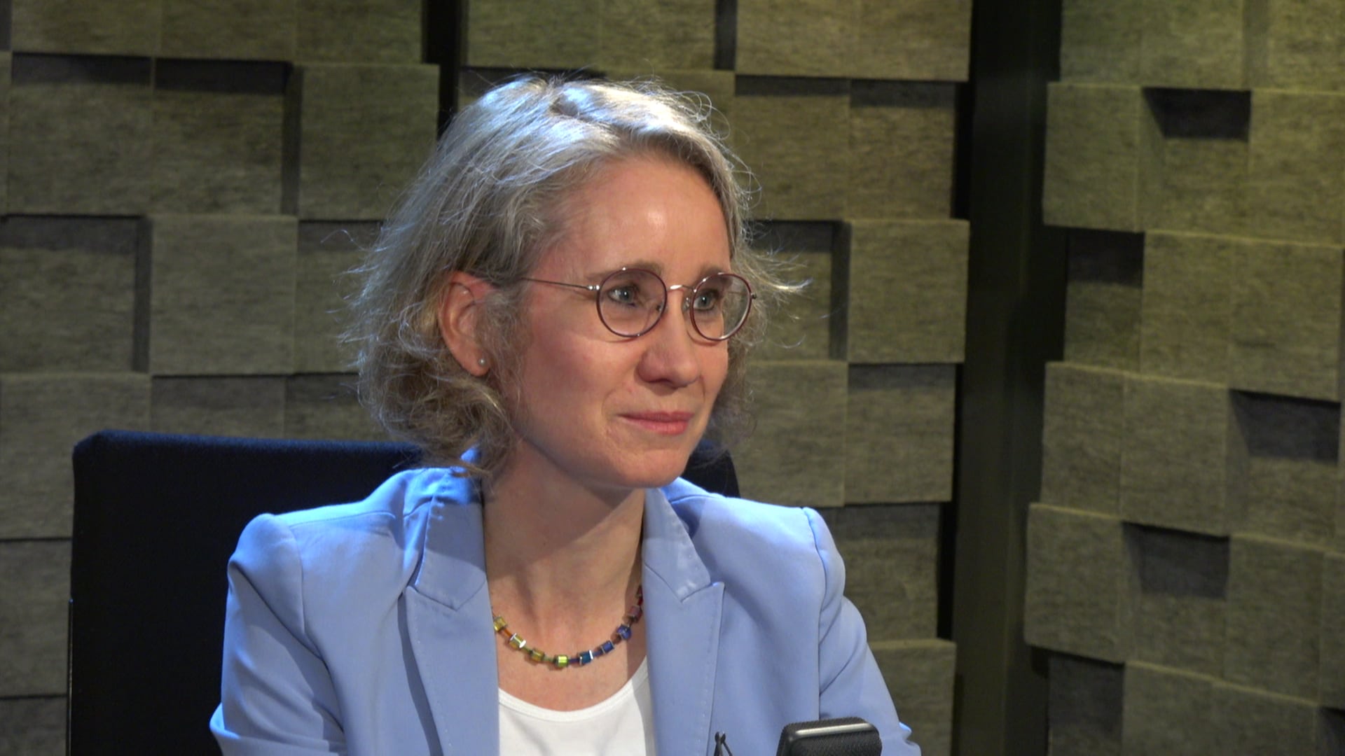 SWR1 Leute: Kristin Shi-Kupfer | China-Expertin | Deshalb ist uns China ...