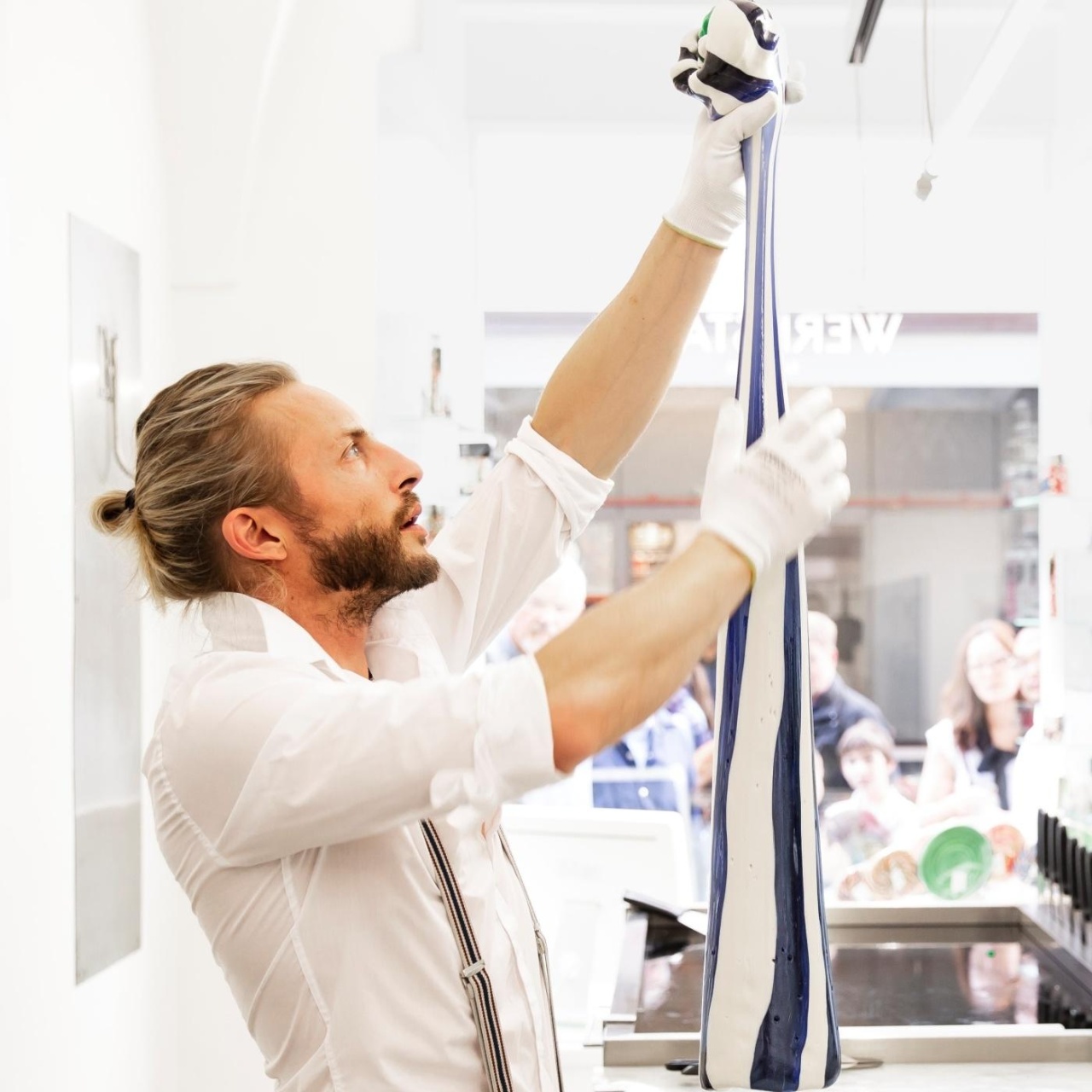 Habe die Ehre! · Zuckerlmacher Christian Mayer · Podcast in der ARD ...