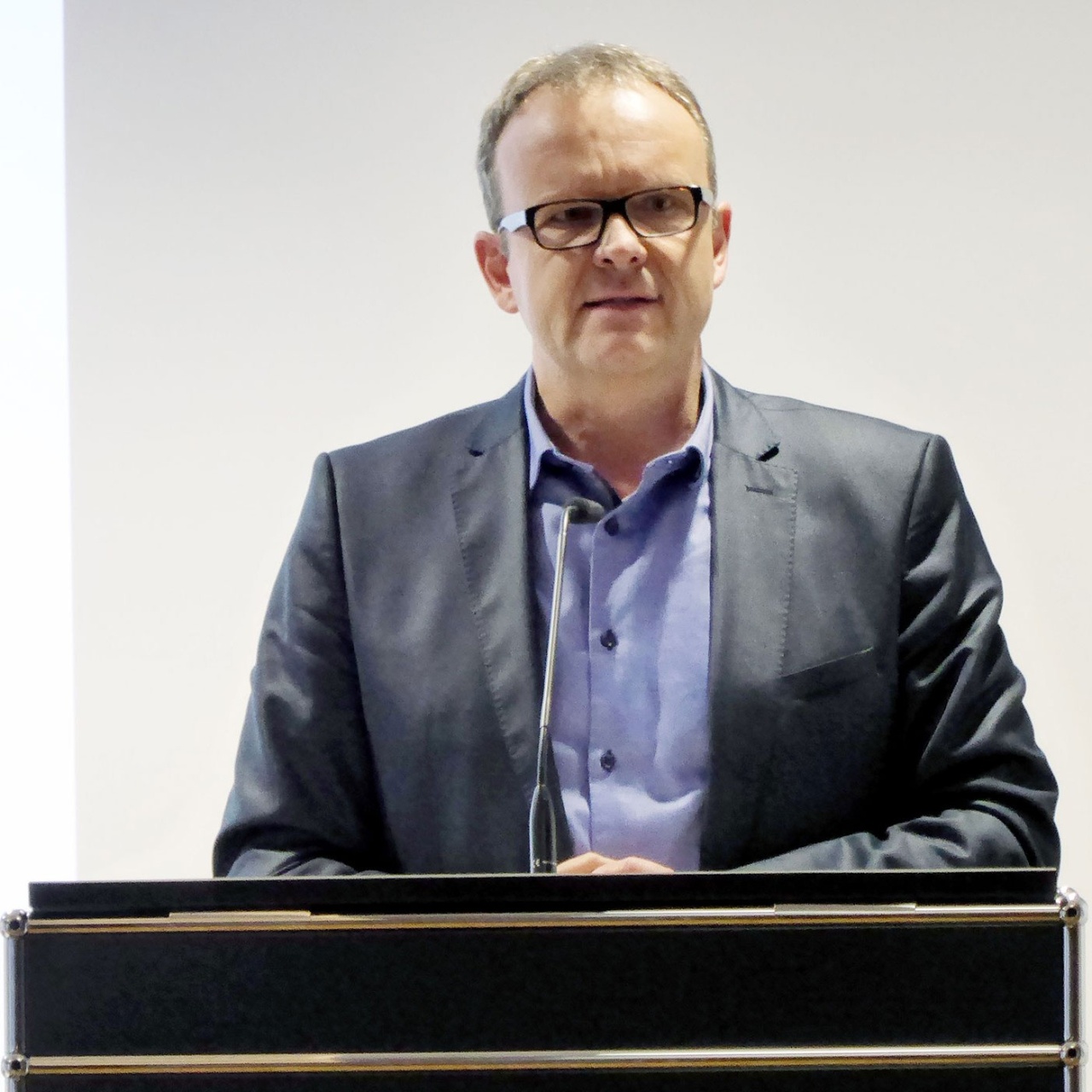 Aus dem Leben · Mit dem Historiker Hans-Christian Herrmann · Podcast in ...