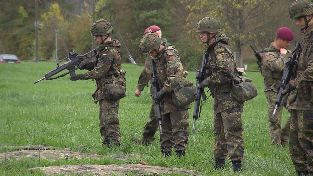 Wir im Saarland - Das Magazin: Ausbildung zum Soldaten | ARD Mediathek