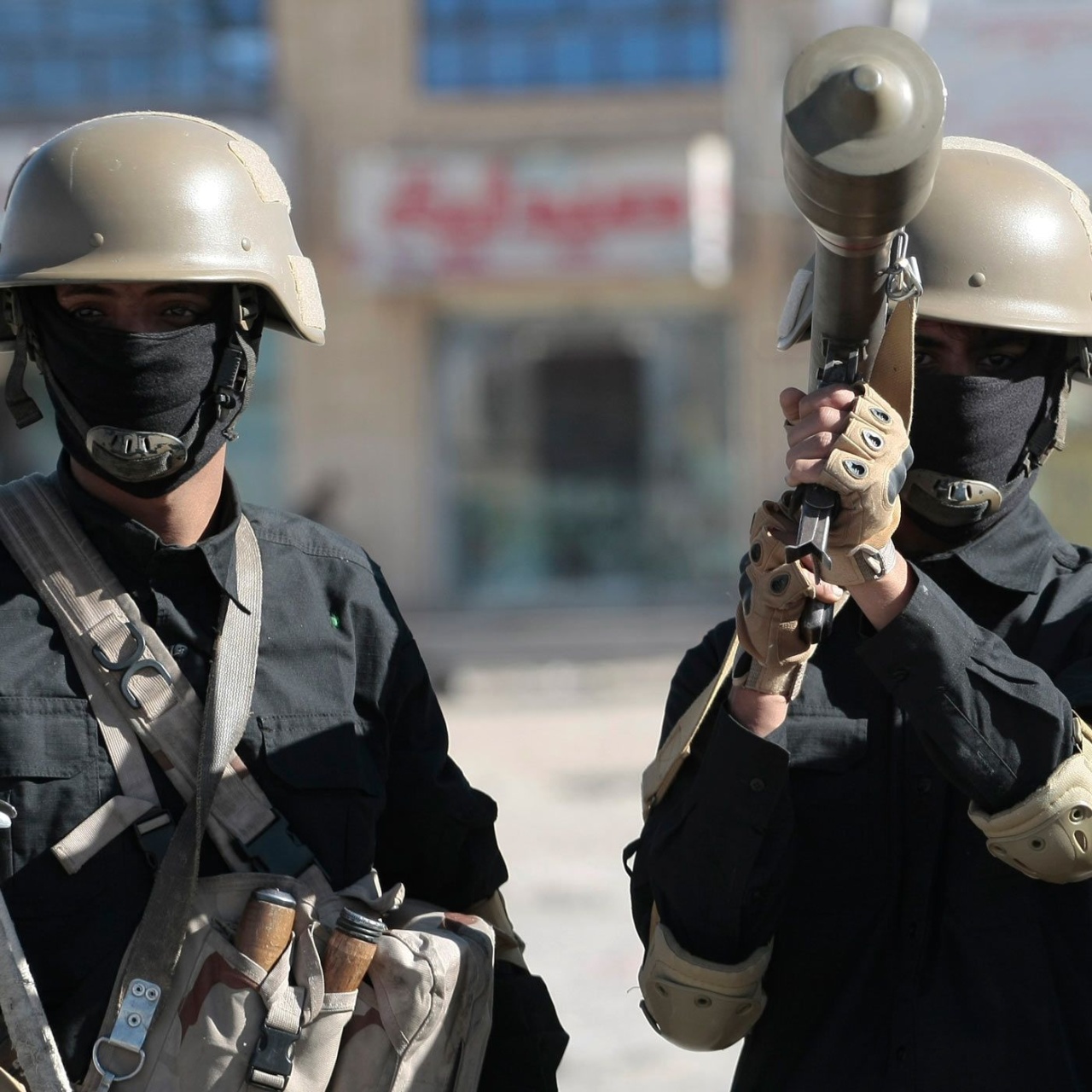 Politik · Nahost-Experte: Angriff auf Huthi-Rebellen zunächst ...