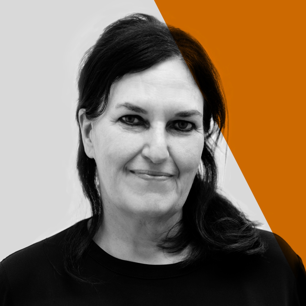 ARD Radiofeature · Propagandaschlacht um Mariupol - Journalistin ...