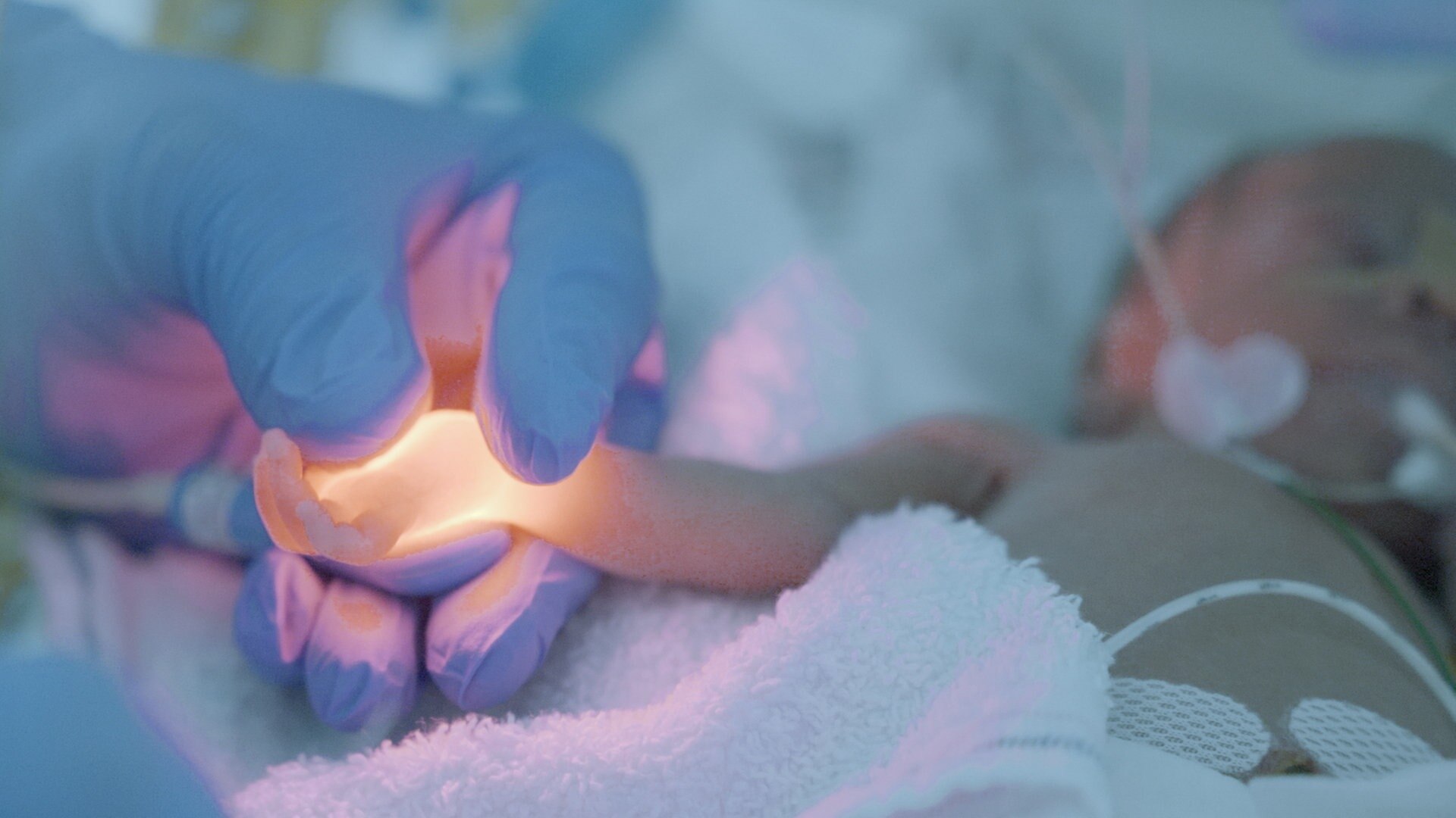 Drei Handvoll Leben: Folge 1: Zu klein für diese Welt? (S01/E01) | ARD ...