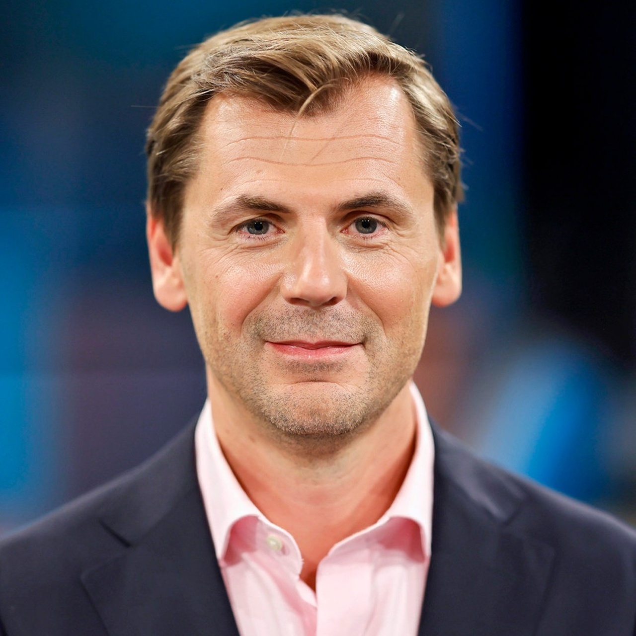 Interview · Daniel Gerlach: "Tanz auf dem Vulkan in Syrien" · Podcast ...