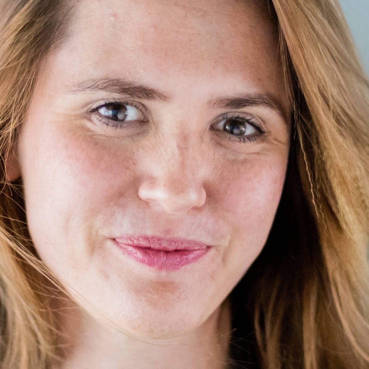 Talk mit Thees · Emily Cox · Podcast in der ARD Audiothek