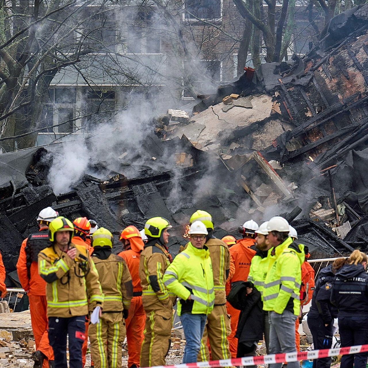 Aktuell · Mehrere Tote nach Explosion in Den Haag · Podcast in der ARD ...