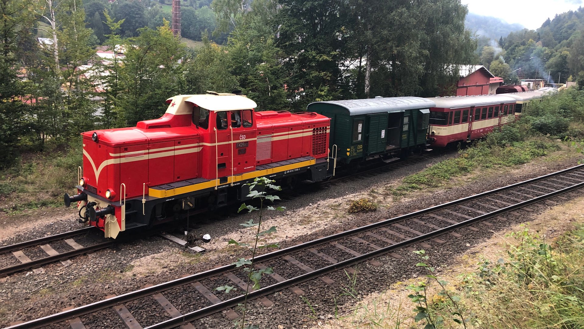 Eisenbahn-Romantik: Entlang des Isergebirges in Tschechien - Von ...