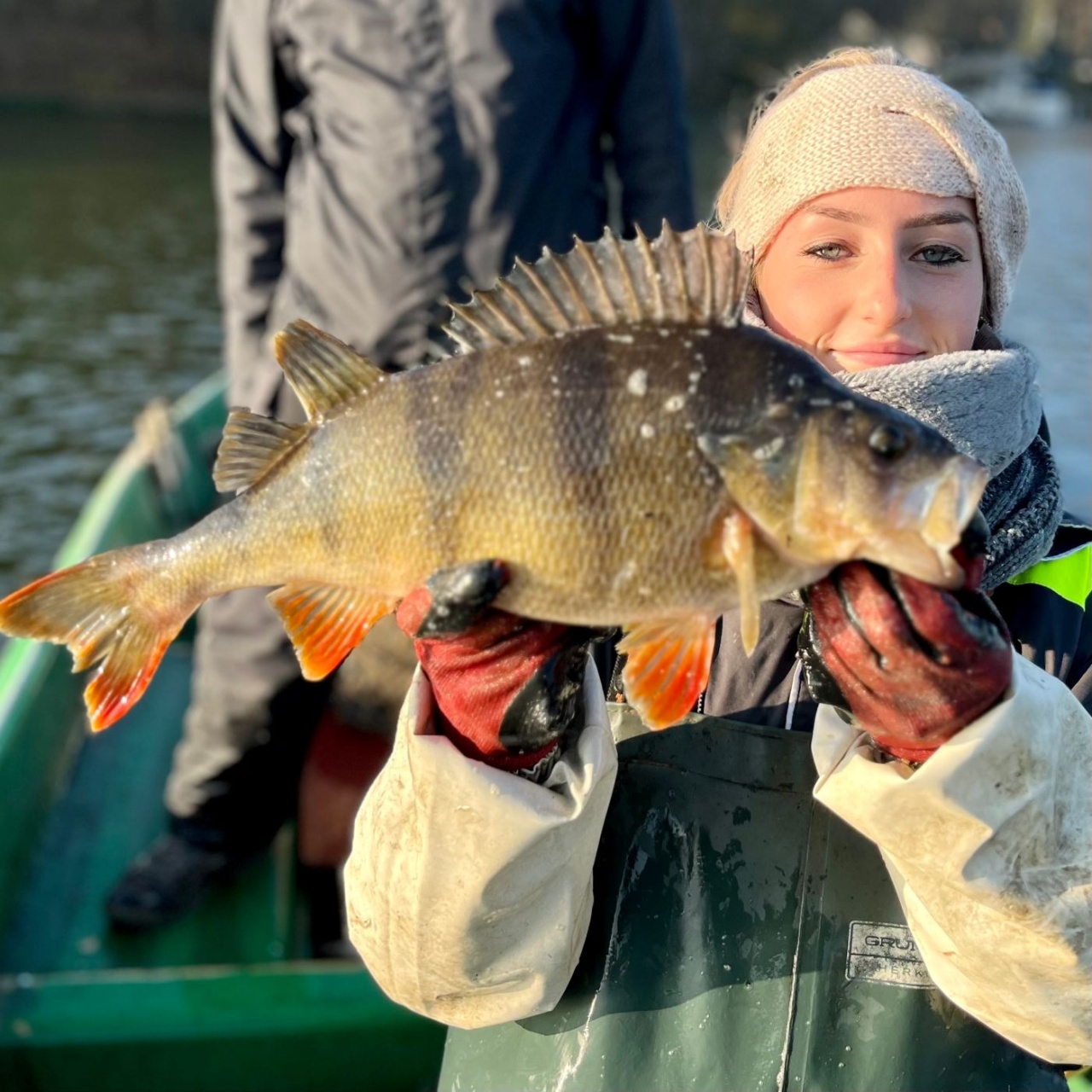 Angebissen | der Angelpodcast · Dickbarsche am Fließband mit Berlins einziger Fischerin | #108 ...