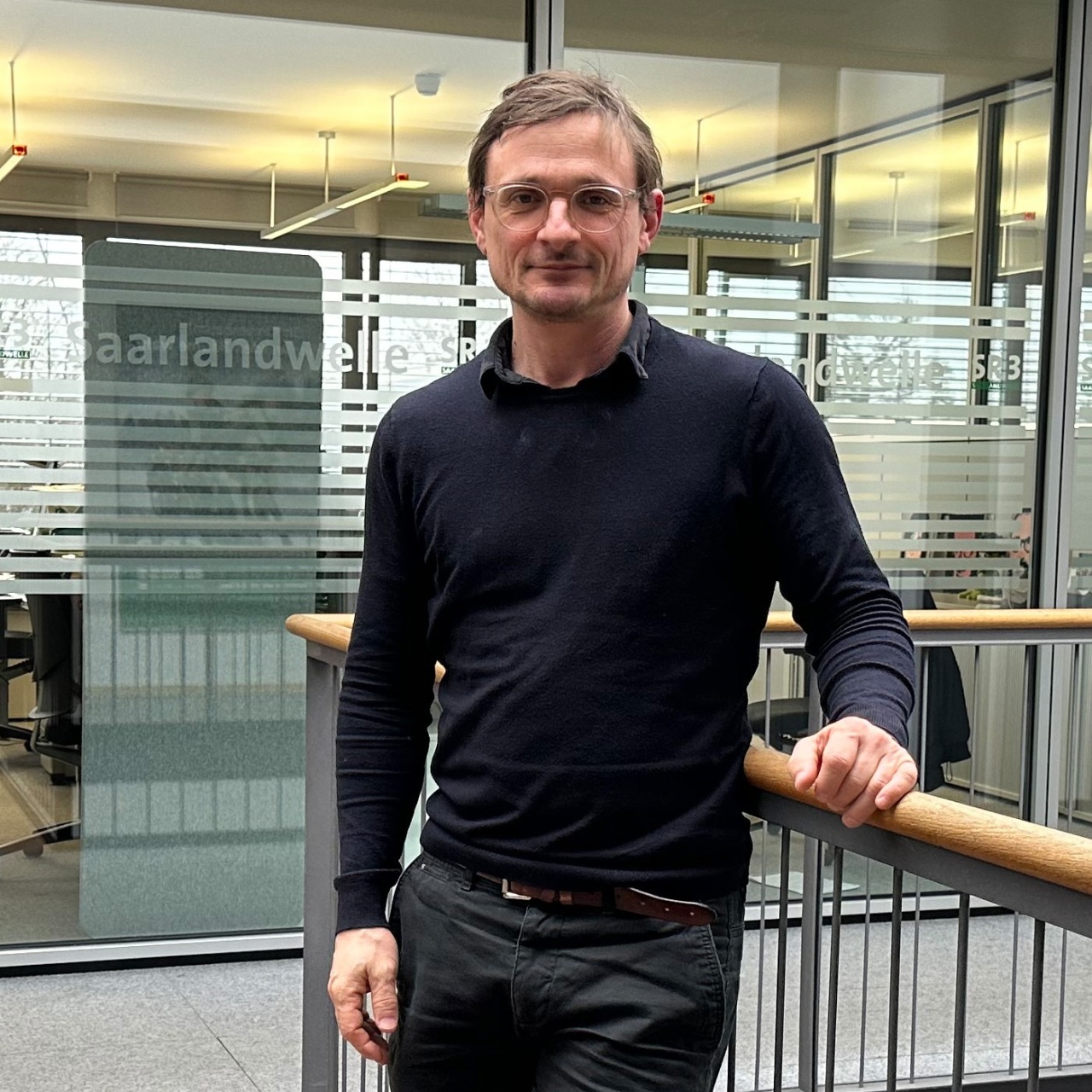 Aus dem Leben · Mit dem Schauspieler Florian Lukas · Podcast in der ARD Audiothek