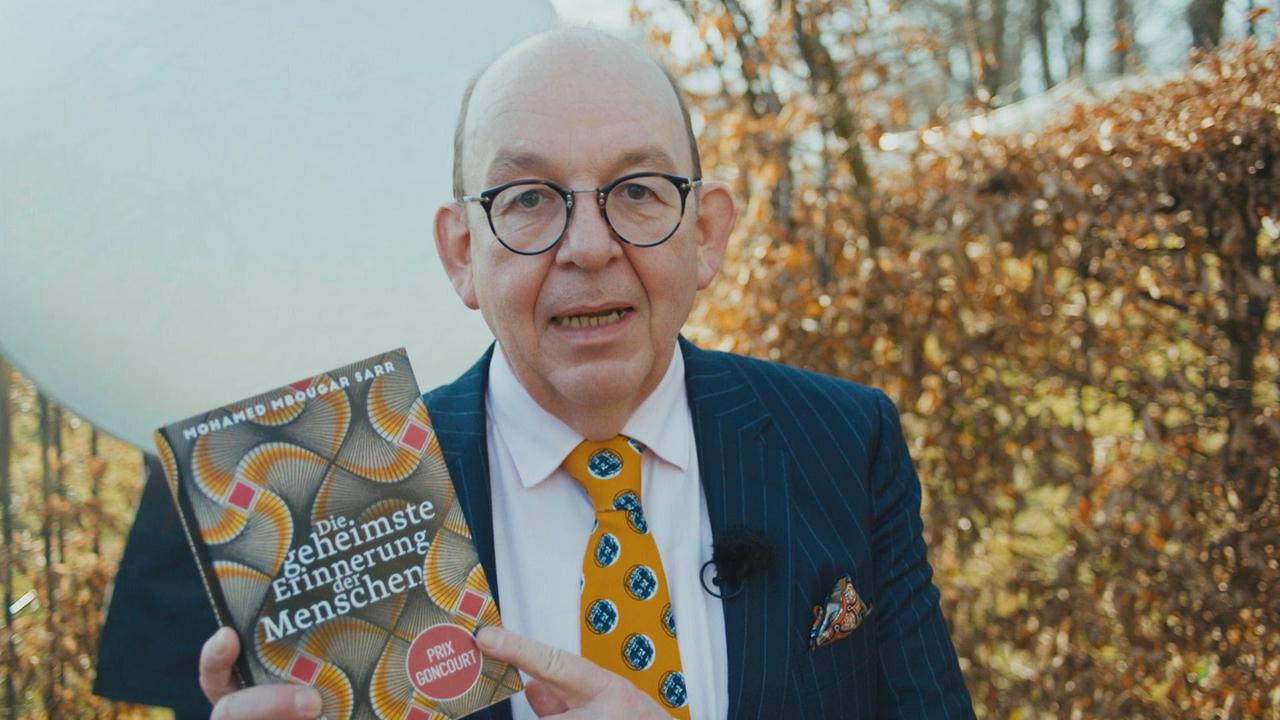 Druckfrisch: Denis Scheck empfiehlt: Mohamed Mbougar Sarr | ARD Mediathek