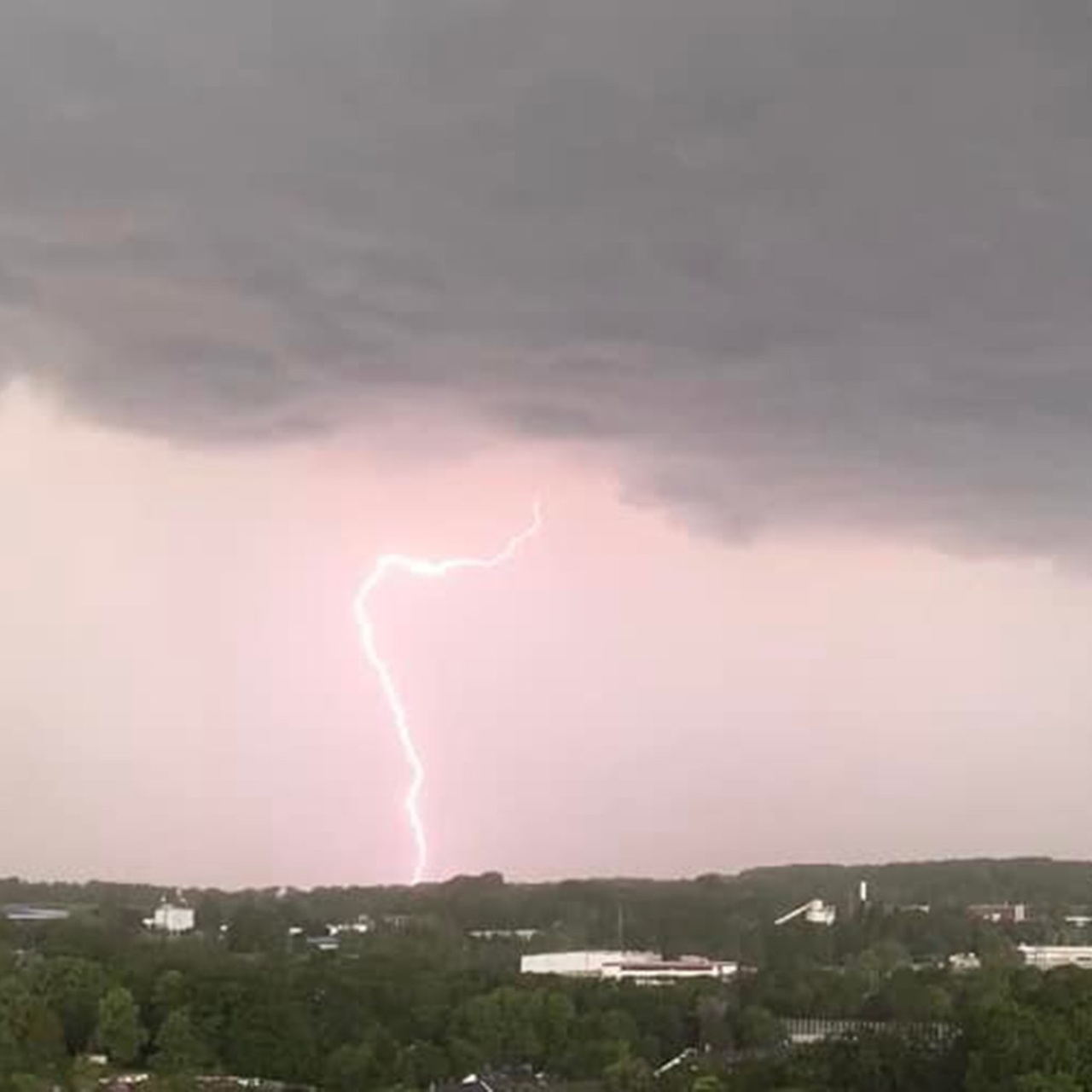 MausZoom – Kindernachrichten · Kann man alle Blitze im Gewitter zählen ...