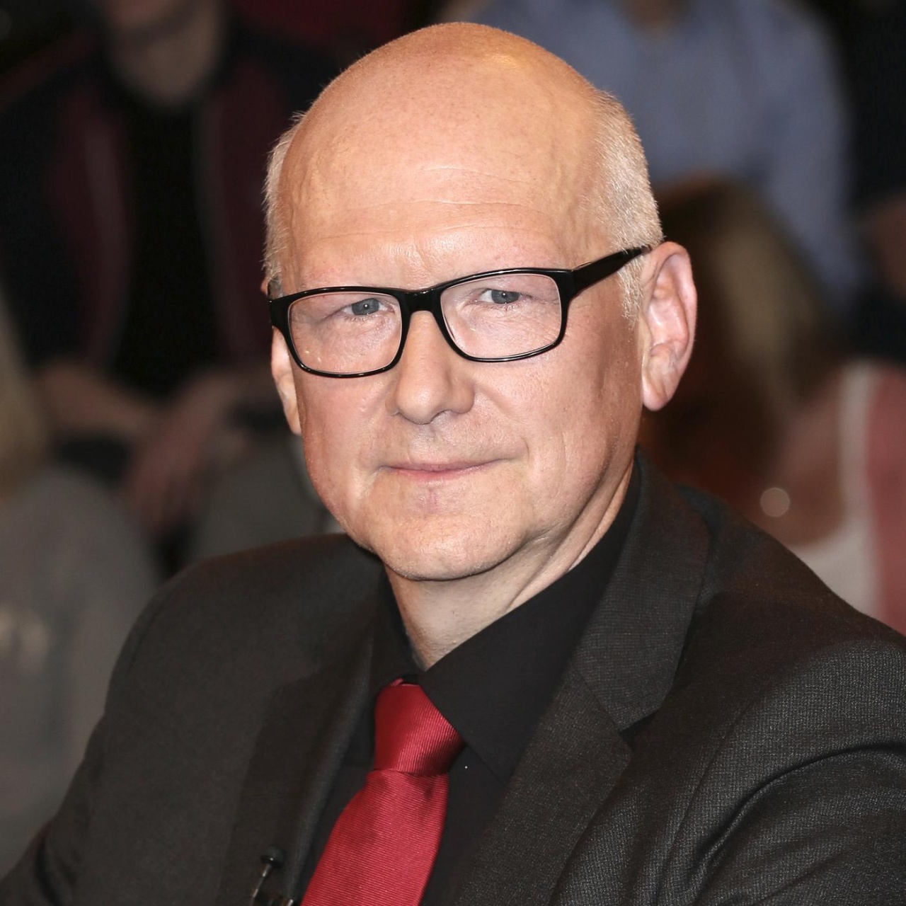 Aktuelle Interviews · Nie wieder Krieg? Die Lehren aus dem 8. Mai ...