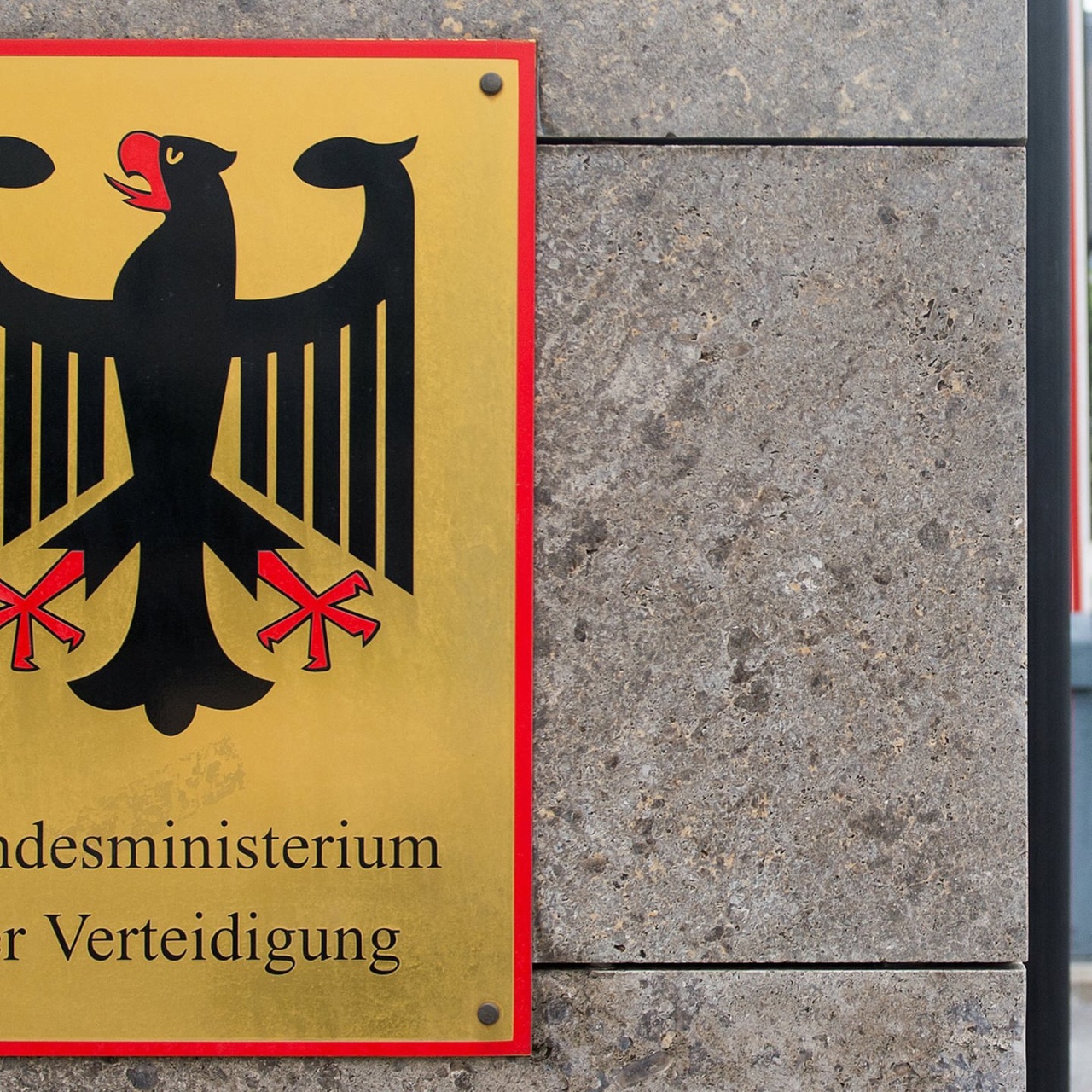 SWR Aktuell im Gespräch · Deutsche Verteidigungs-Politik: "Es gibt viel ...