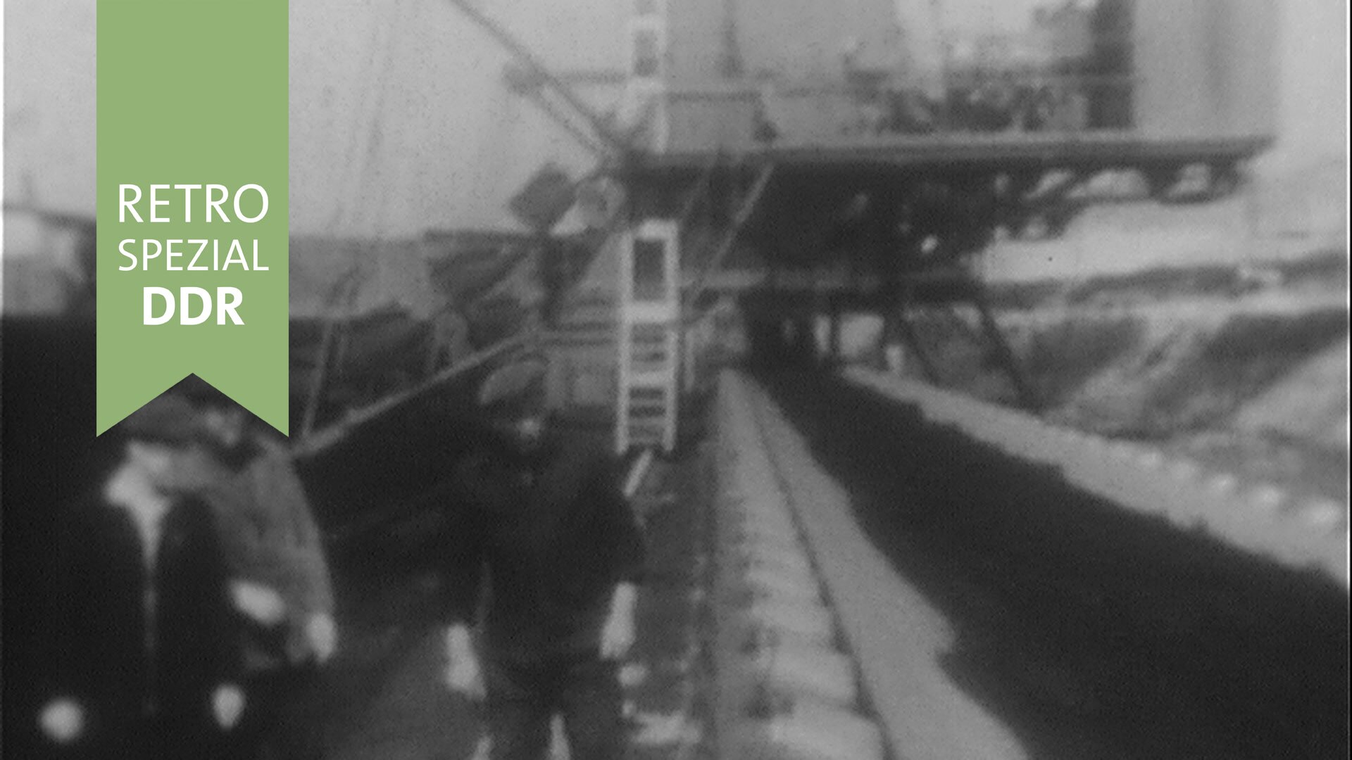 Aktuelle Kamera: Neue Bandanlage im Tagebau Holzweißig | ARD Mediathek