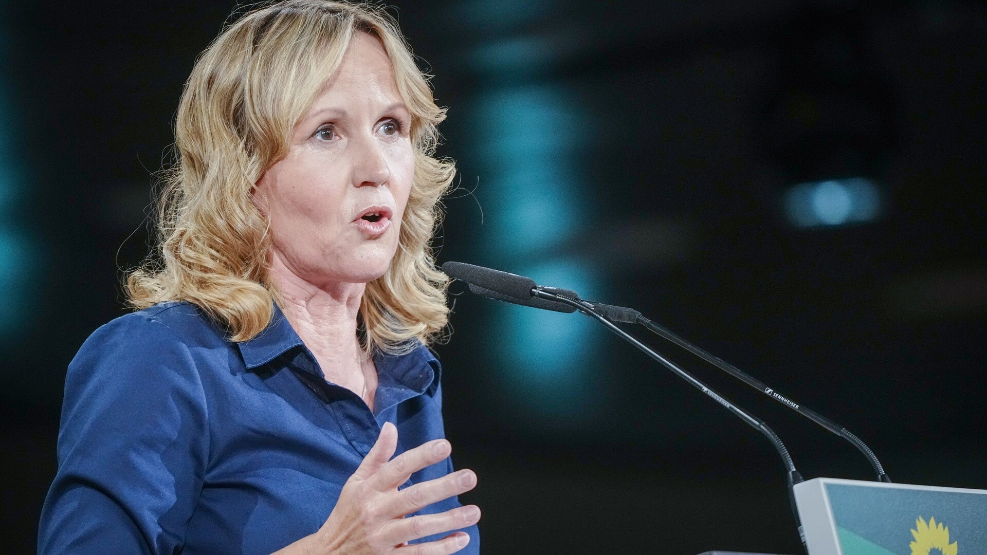 phoenix vor ort: Steffi Lemke im Interview | ARD Mediathek