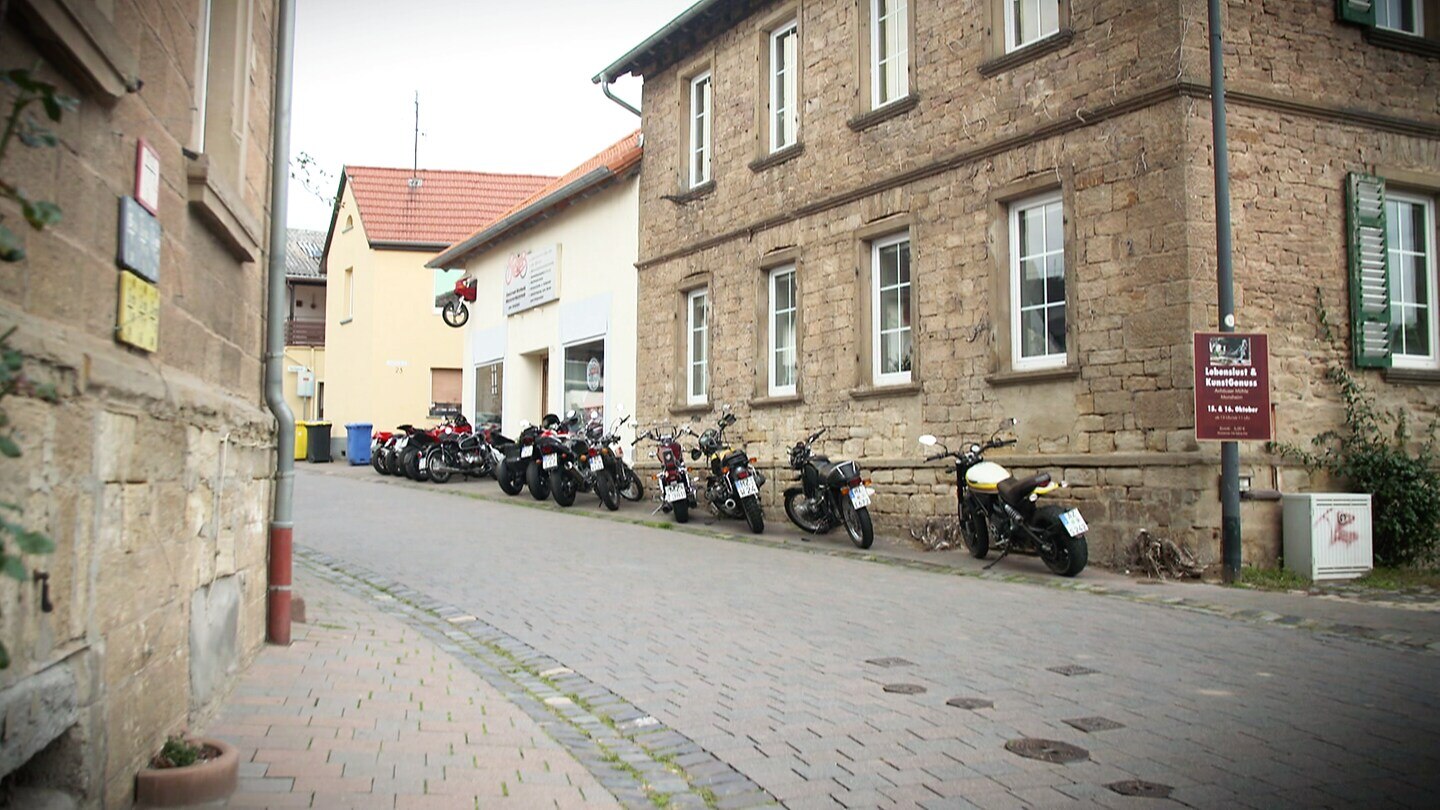 Landesschau Rheinland-Pfalz: Die Hauptstraße in Erbes-Büdesheim | ARD ...