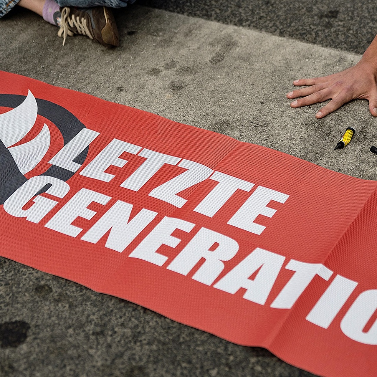 Interview · "Letzte Generation": Laut LKA Durchsuchungen in sieben ...
