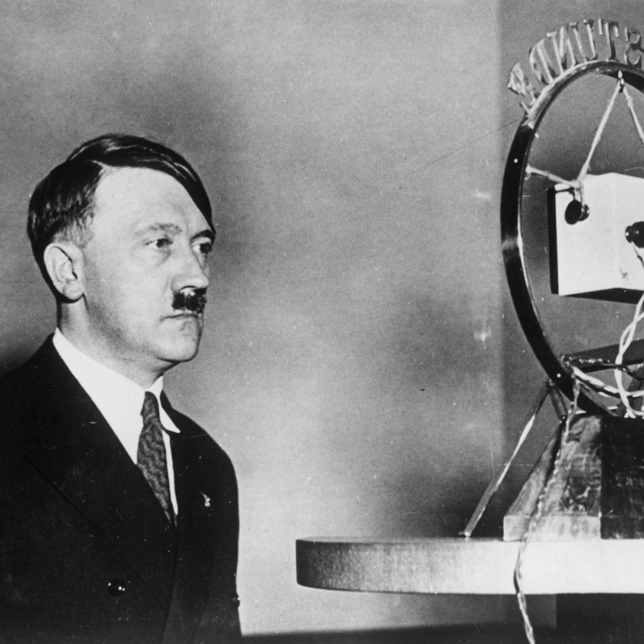 Kalenderblatt · Letzte Rundfunkrede – Hitler beschwört 1945 den Endsieg ...