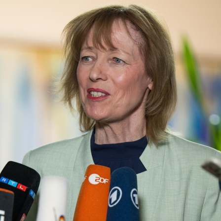 Aktuelle Interviews · Karin Welge: Tarifeinigung hilft Fachkräfte zu ...